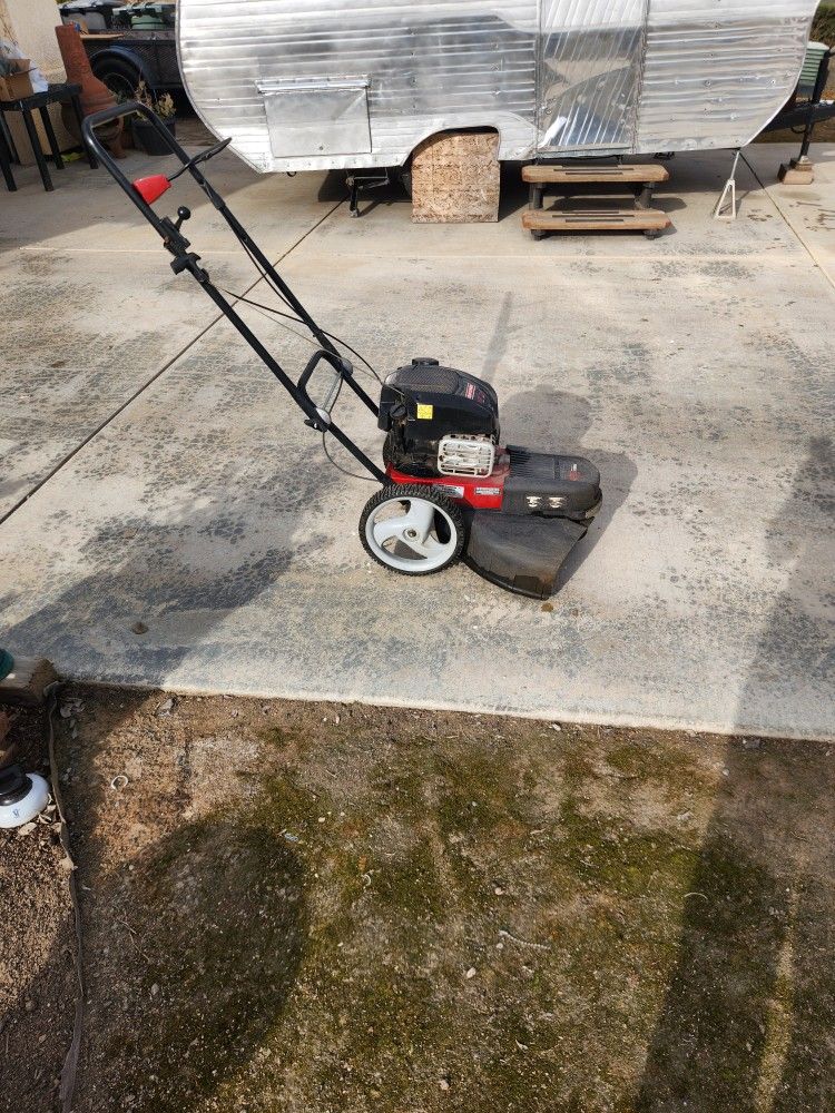 Craftsman 22 Inch Wheeled Trimmer for Sale in Visalia, CA - OfferUp