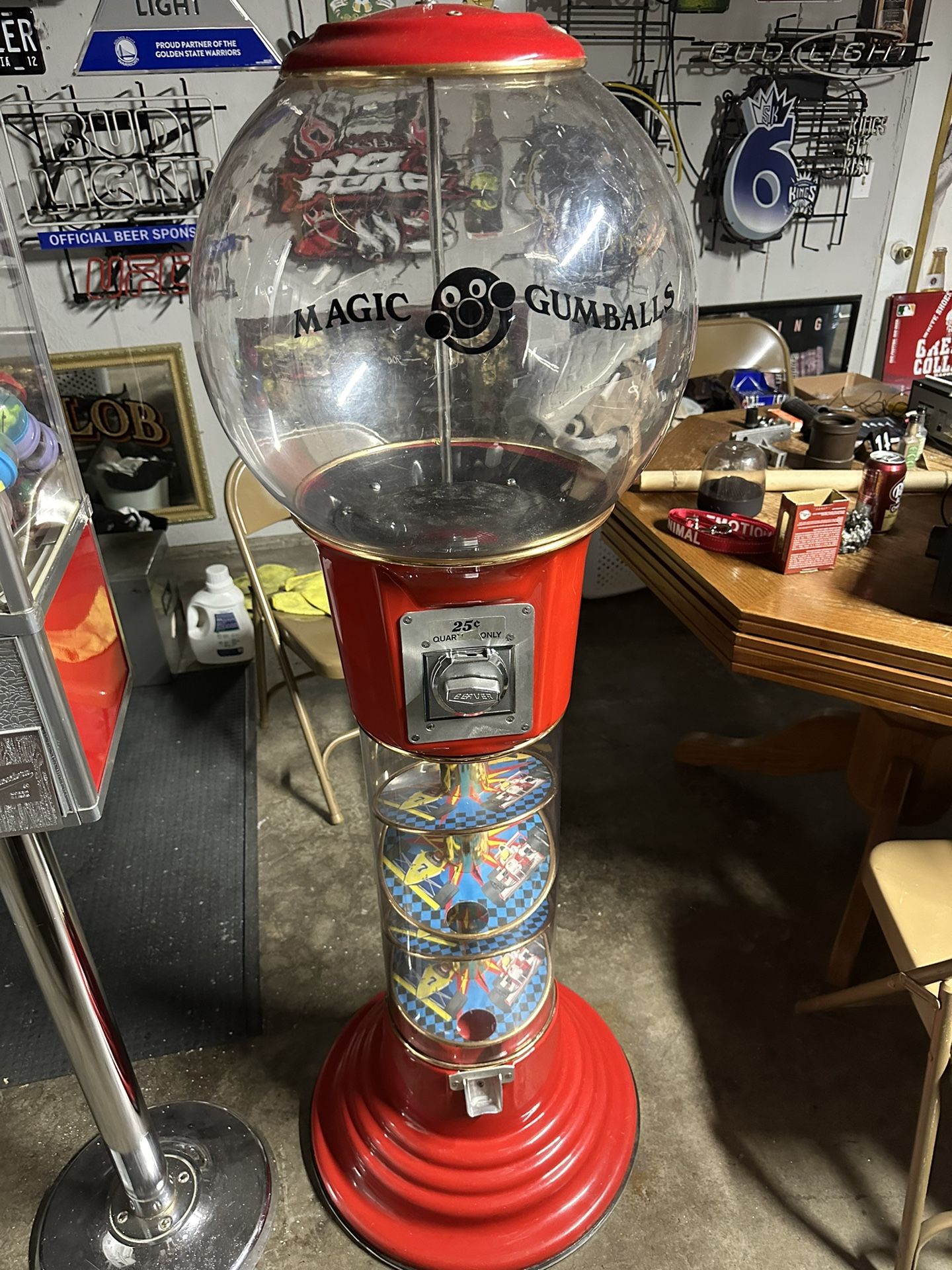 Vintage Magic Gumball Machine for Sale in Manteca, CA - OfferUp