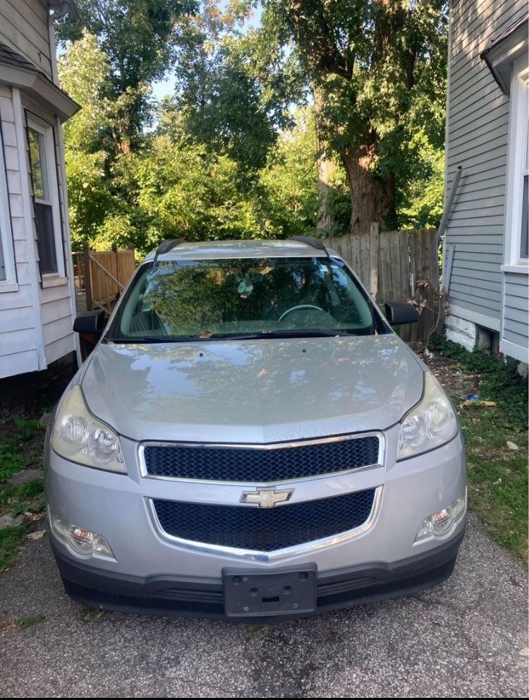 2011 Chevrolet Traverse for Sale in Cleveland, OH - OfferUp