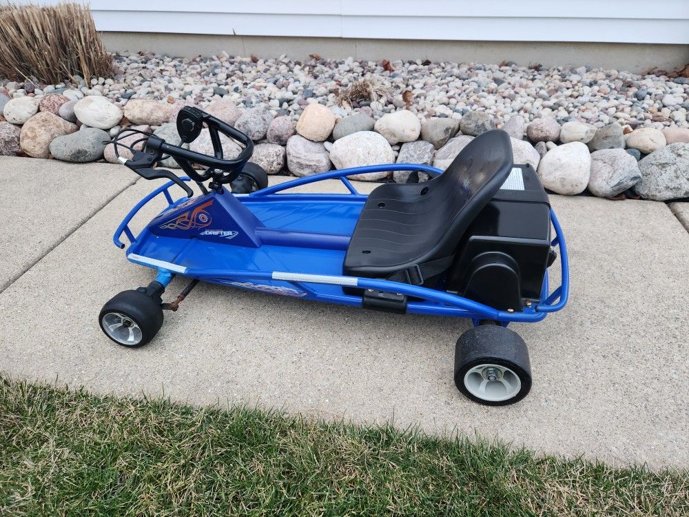 Razor GO CART with BRAND NEW BATTERIES for Sale in Dyer, IN - OfferUp