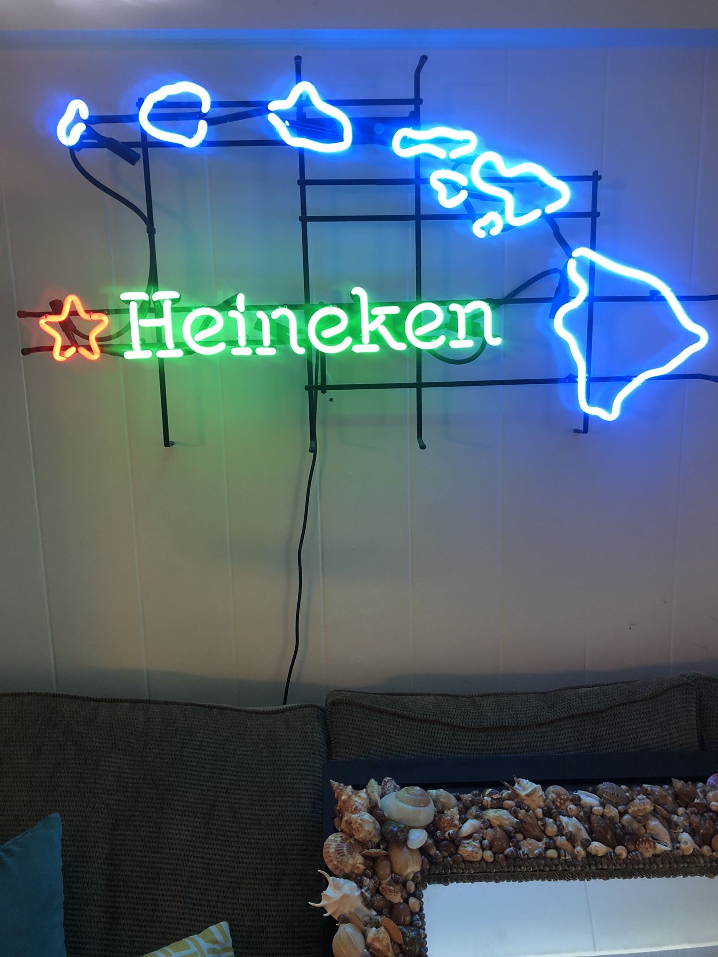 Neon Hawaiian island Heineken sign for Sale in Kaneohe, HI - OfferUp