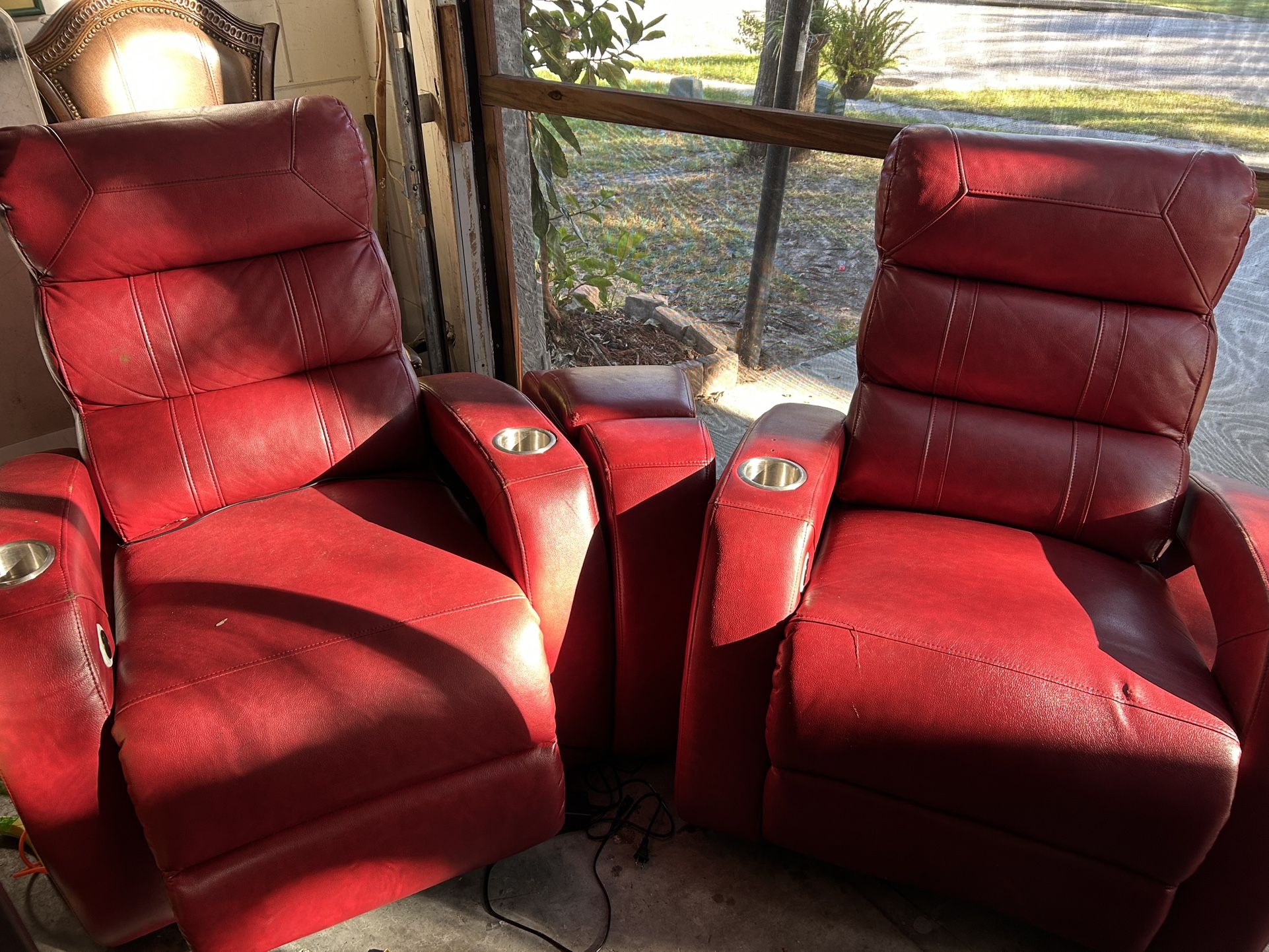 Two Beautiful Red Double Electric Recliners. With Middle Console With ...