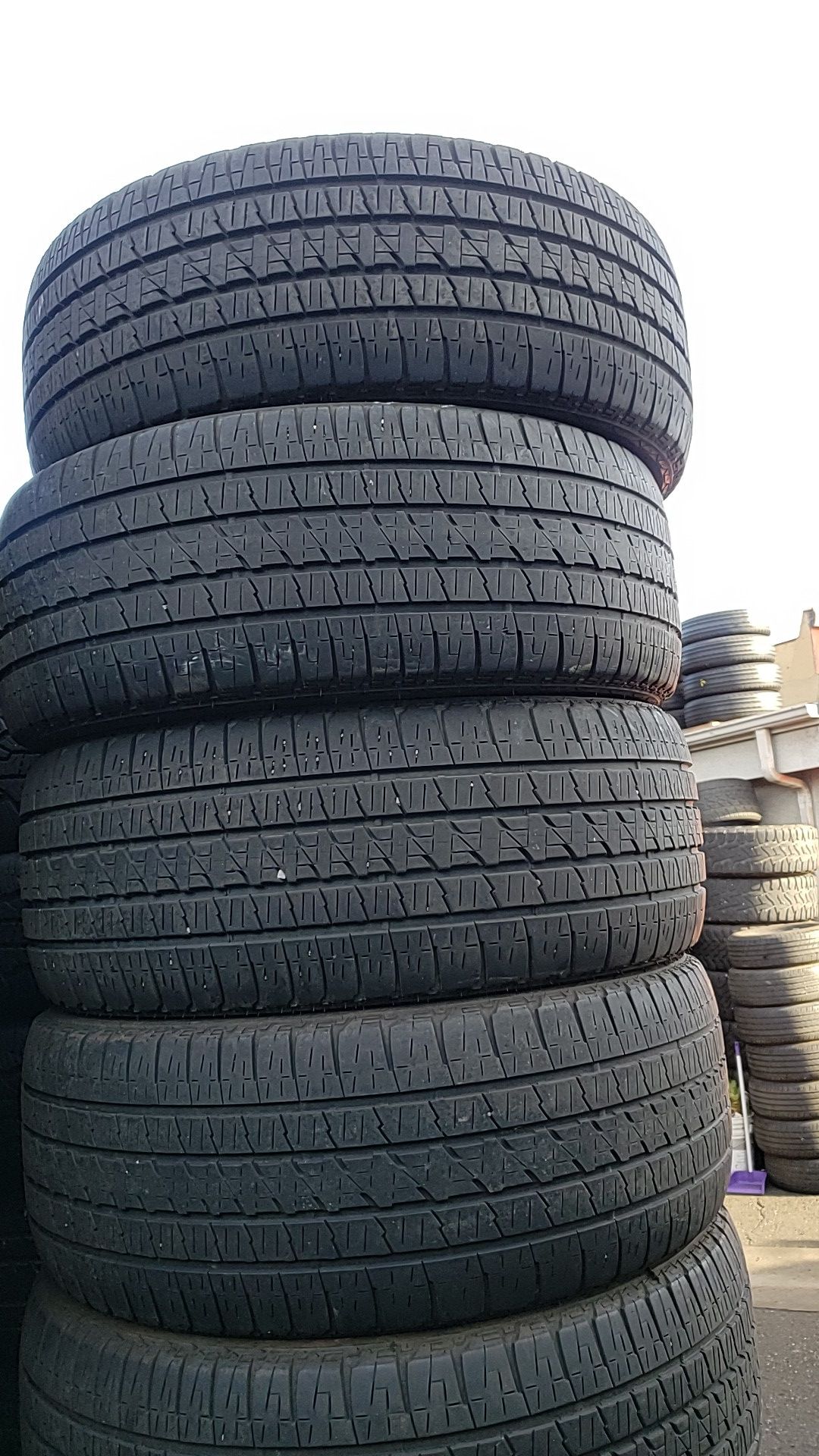 285 45 22 bristone tires muy buenas condiciones for Sale in Lakewood ...