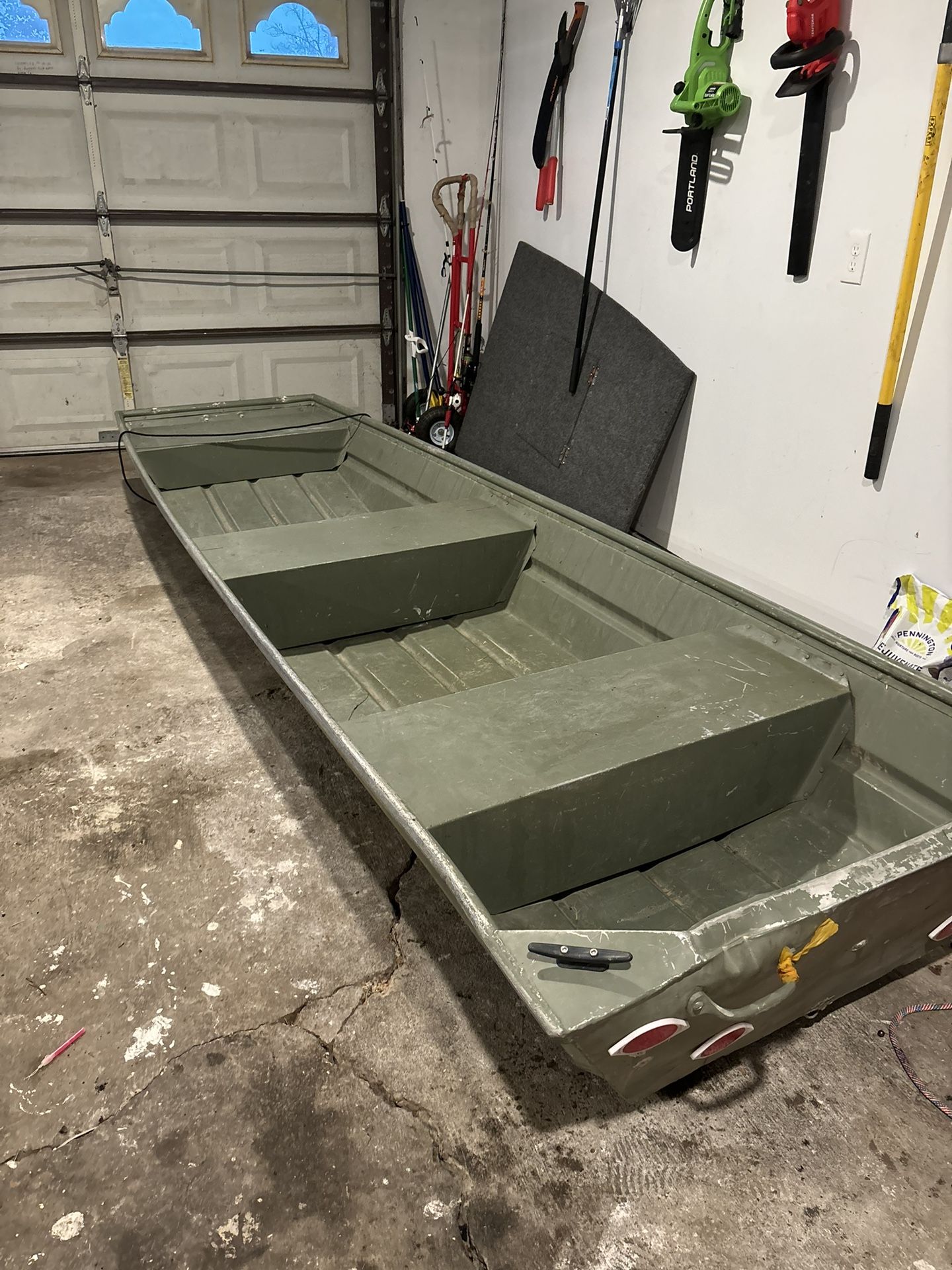 12ft Jon Boat And Assesories for Sale in Highlands, TX - OfferUp