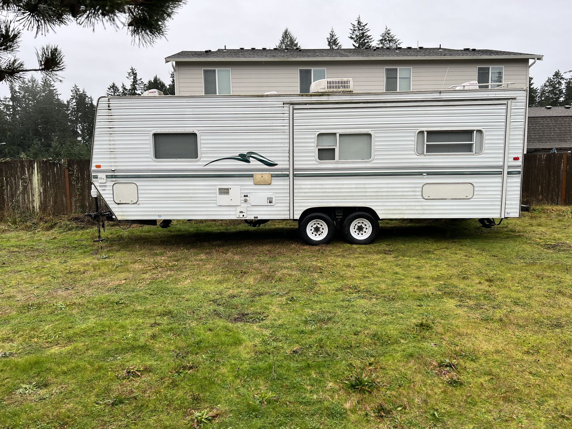 2001 Layton Travel Trailer Rv for Sale in Tacoma, WA - OfferUp