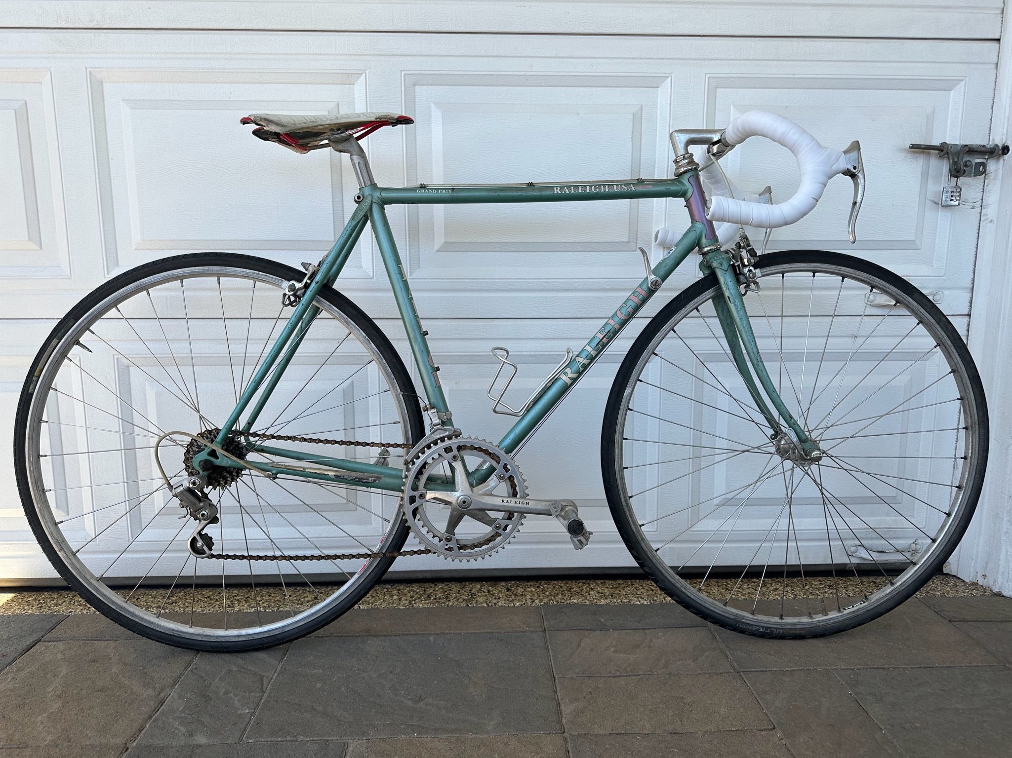 Raleigh Grand Prix Road Bike Sugino Shimano 600 Arabesque New Tires Super Lightweight Alloy Rims ...