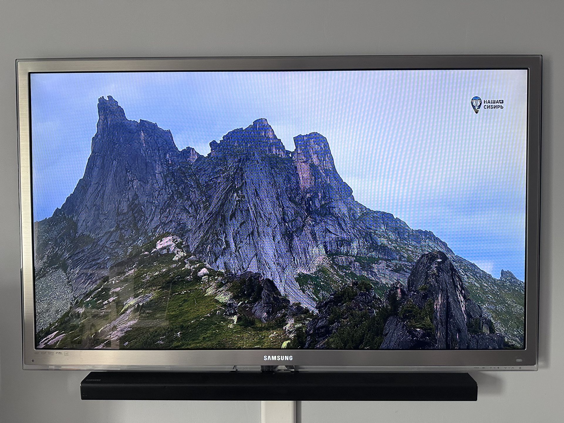 Samsung 55” tv UN55C8000 for Sale in Brooklyn, NY - OfferUp