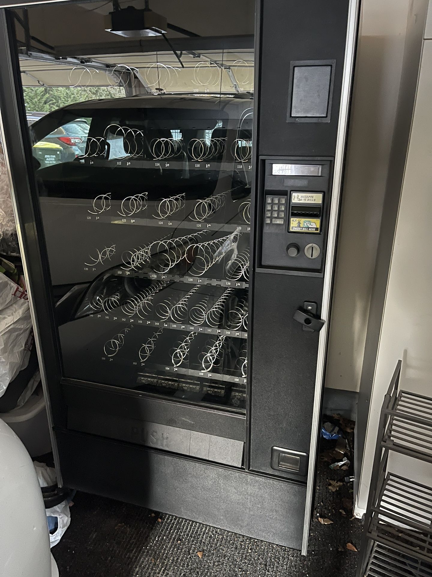 Vending machine for Sale in Warren, NJ - OfferUp