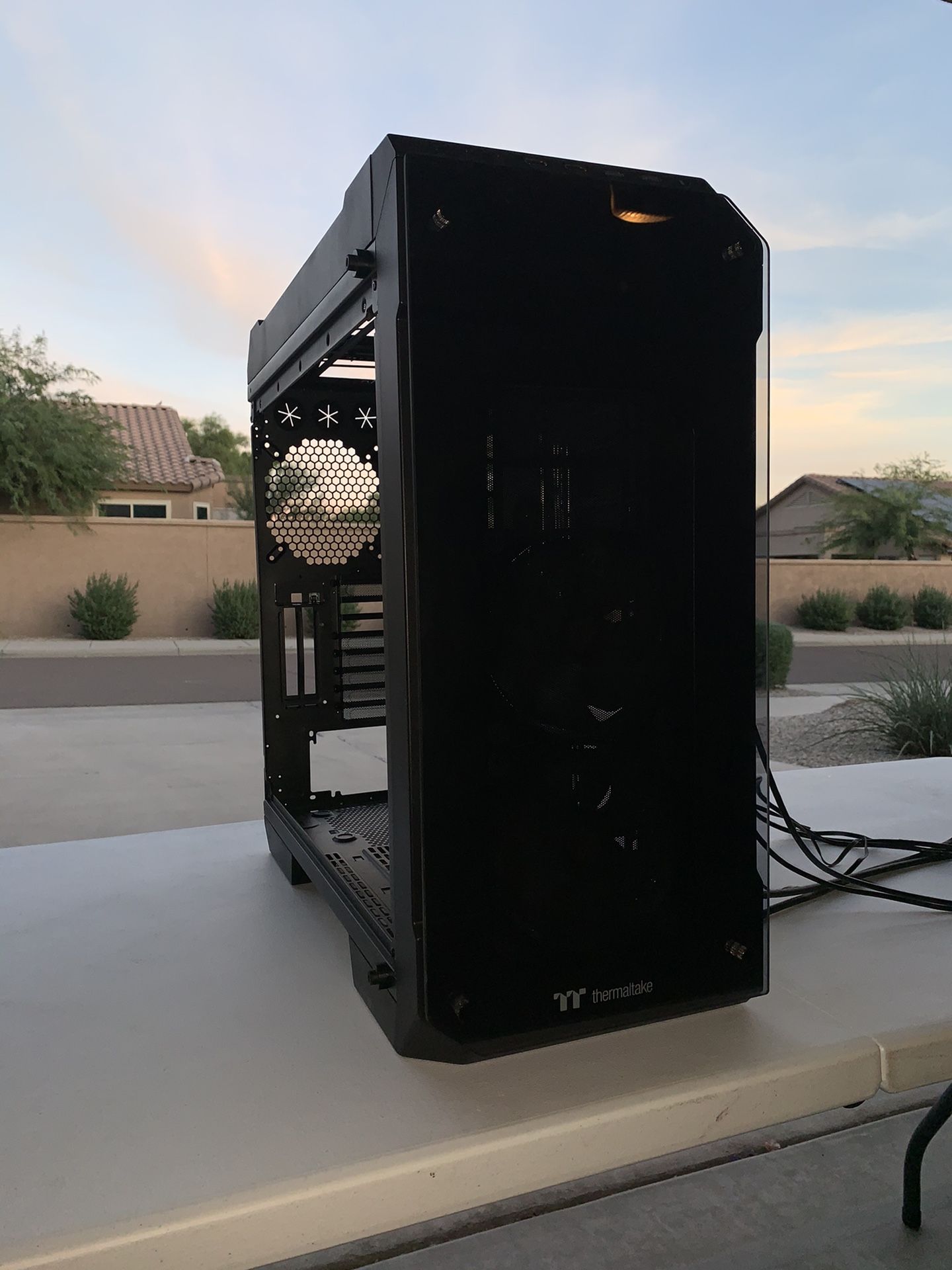 Thermaltake E-ATX PC Case for Sale in Goodyear, AZ - OfferUp
