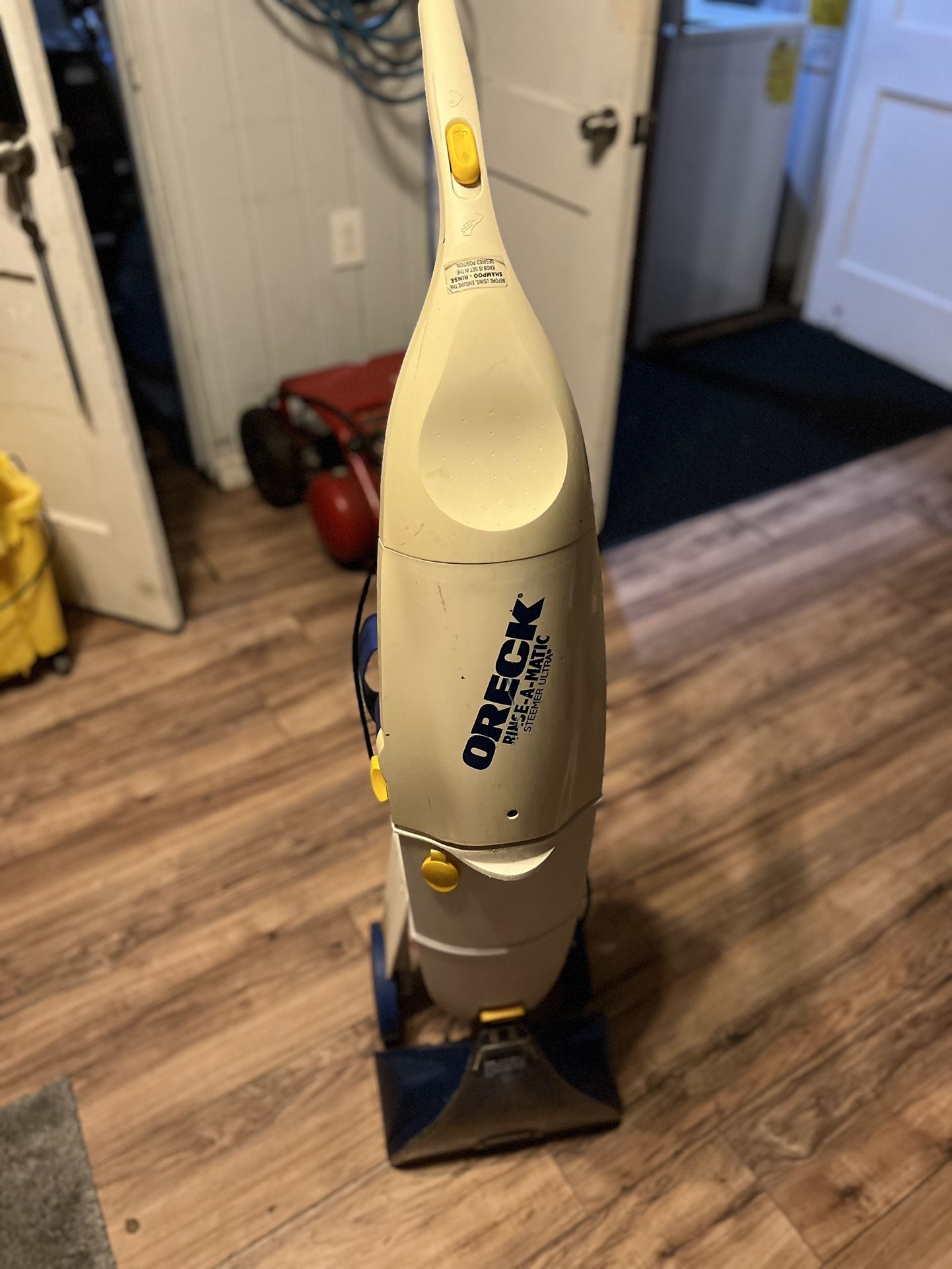 oreck carpet shampooer for Sale in Jacksonville, FL - OfferUp