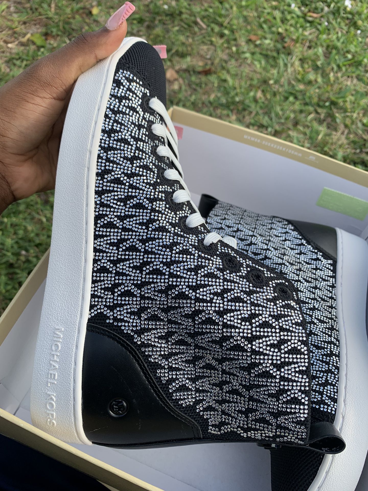 Michael Kors shoes. for Sale in Pompano Beach, FL - OfferUp