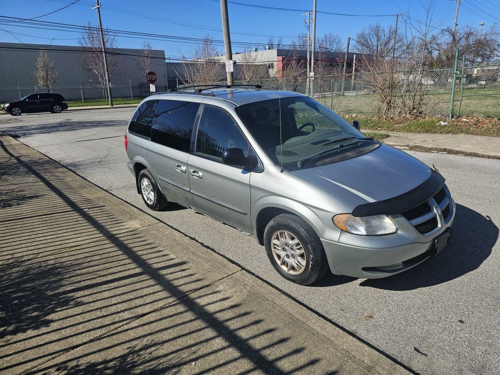 2003 Dodge Grand Caravan for Sale in Cleveland, OH - OfferUp