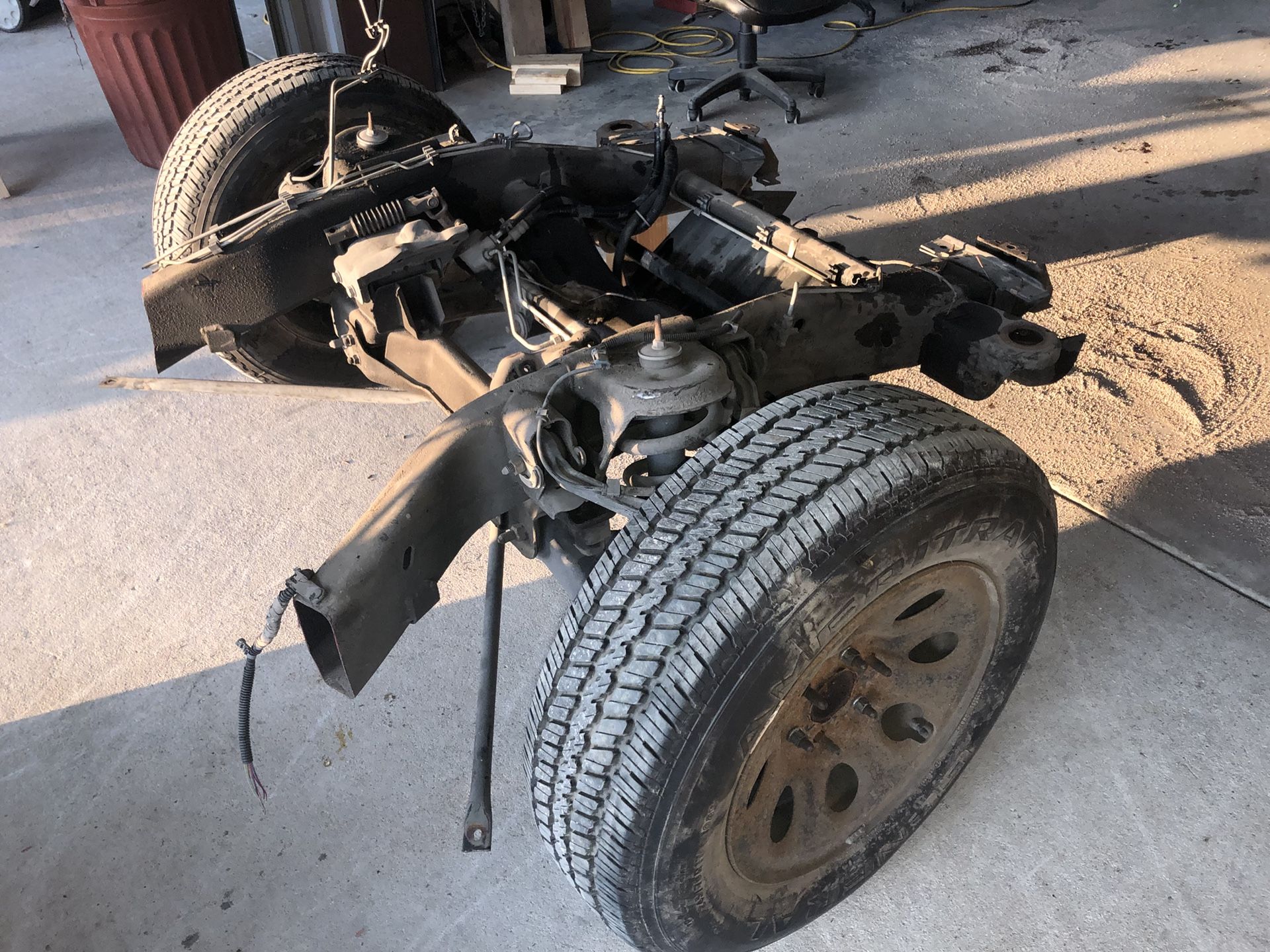 2007 Tahoe frame front clip for Sale in Crosby, TX - OfferUp