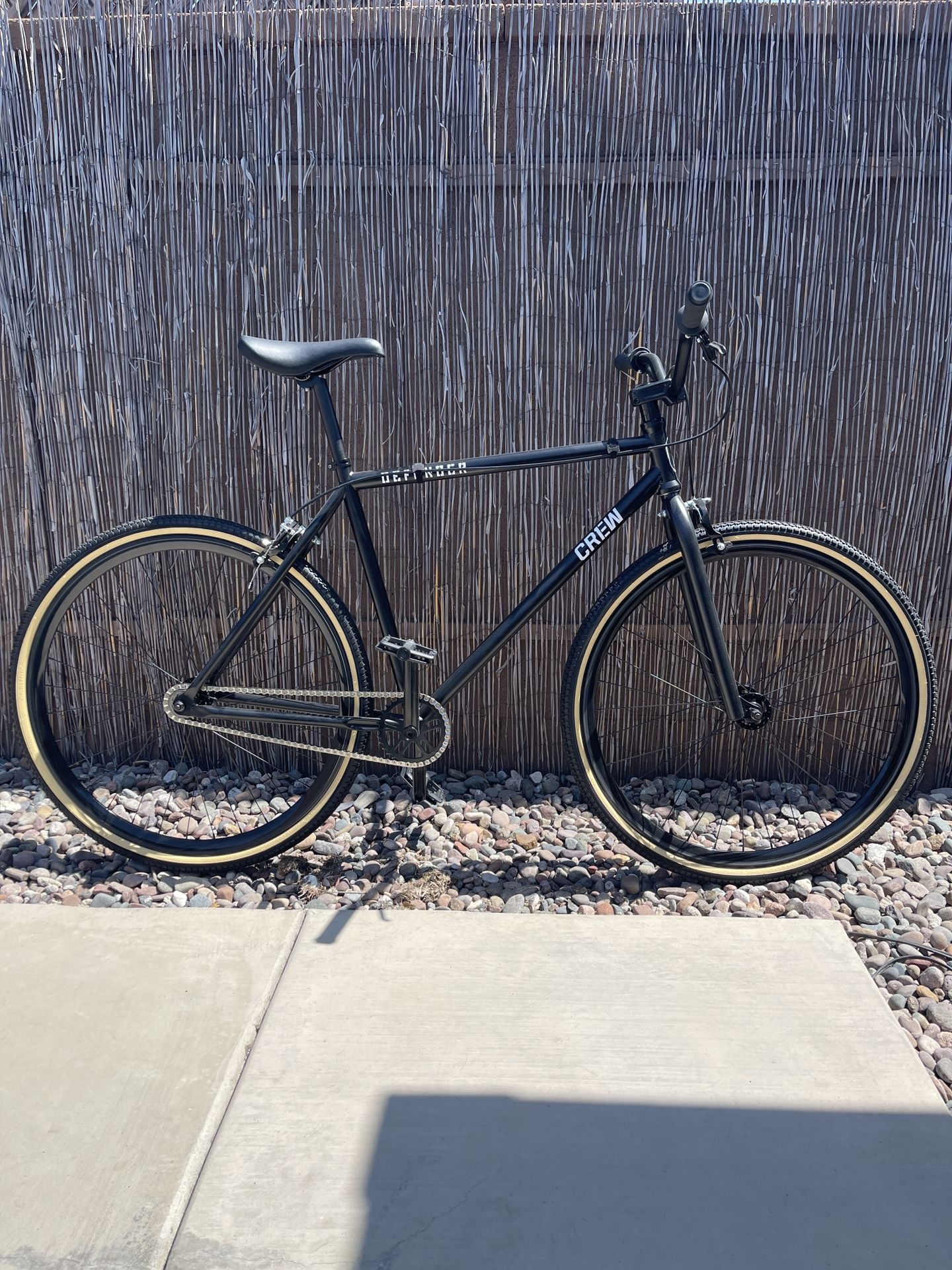 Crew Defender FG/SS 700c Bike for Sale in La Habra Heights, CA - OfferUp