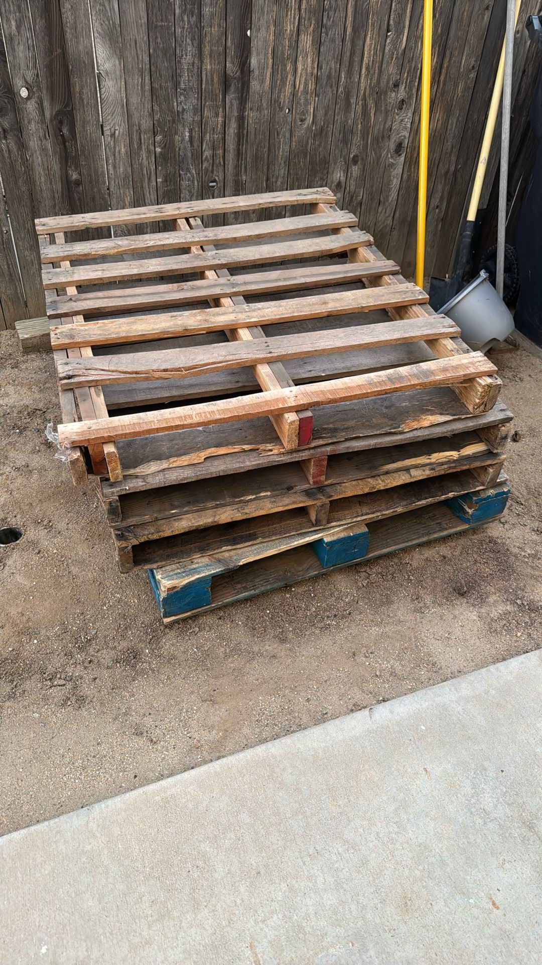 Four Pallets For Free for Sale in Murrieta, CA - OfferUp