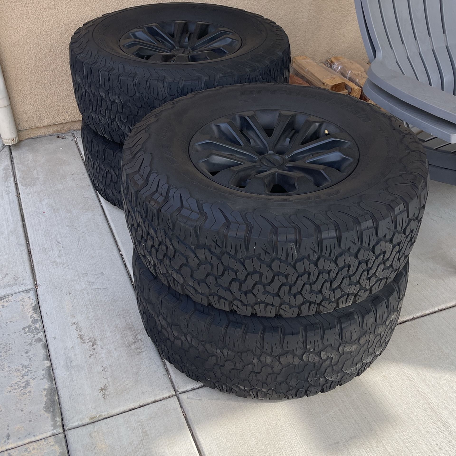 Truck Wheels & Tires for Sale in Fallbrook, CA - OfferUp
