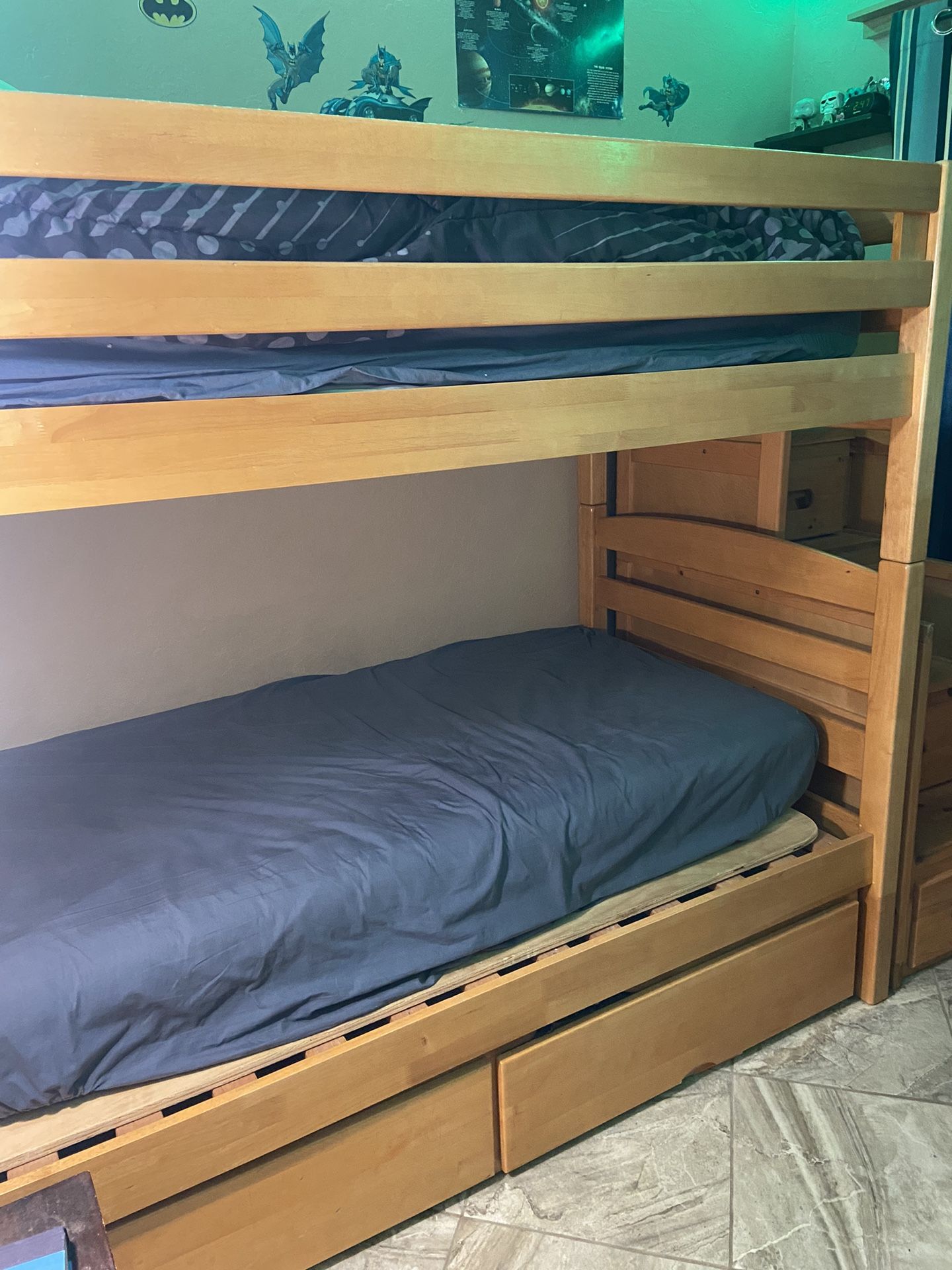 Solid wood Maple bunk beds, two drawers, 2 twin mattress and ladder ...