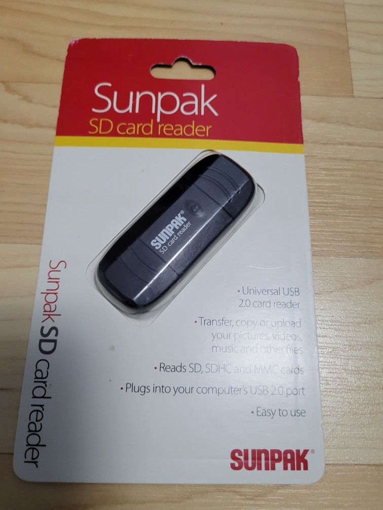 CD Card Reader NEW $3 for Sale in Seatac, WA - OfferUp