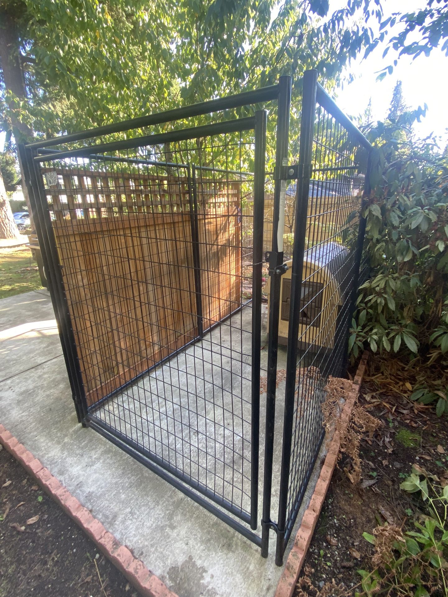 Dog Kennel & Dog House for Sale in Federal Way, WA - OfferUp