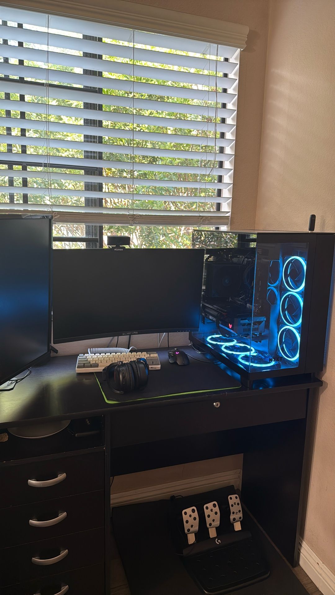 Gaming Setup Trade For Talaria X3 for Sale in Glendale, CA - OfferUp
