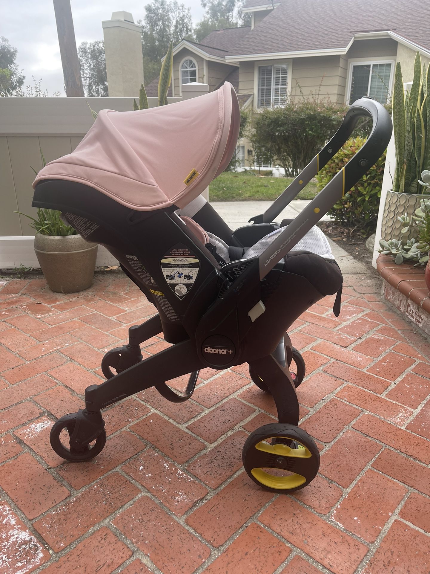 Doona Baby Stroller for Sale in Lake Forest, CA - OfferUp