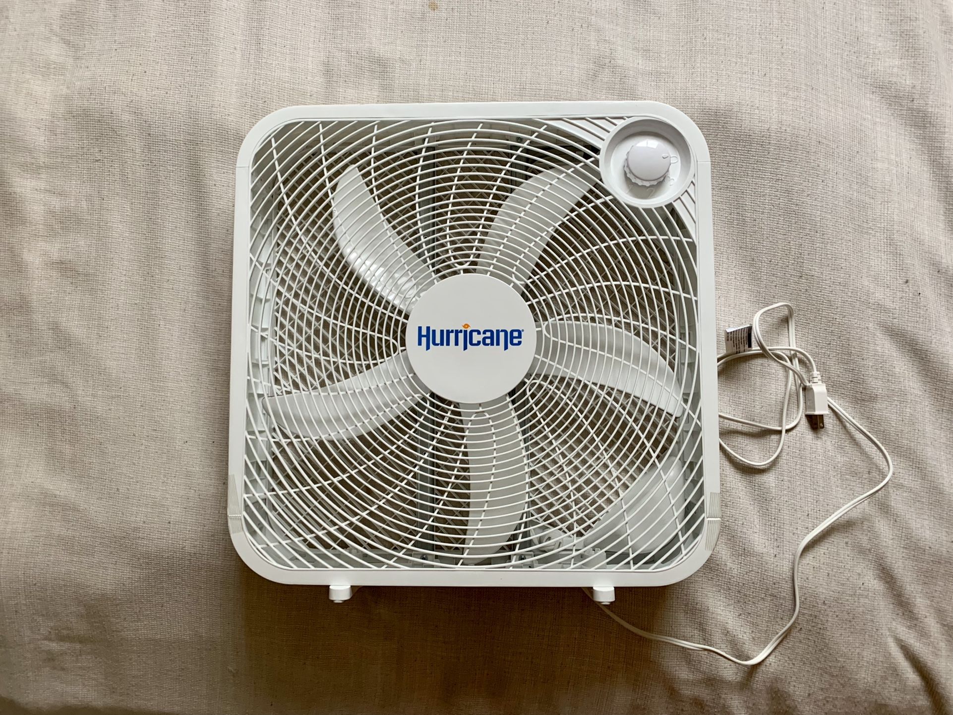 Hurricane HGC736501 Portable Quiet Box Fan, 20-Inch | atelier-yuwa.ciao.jp