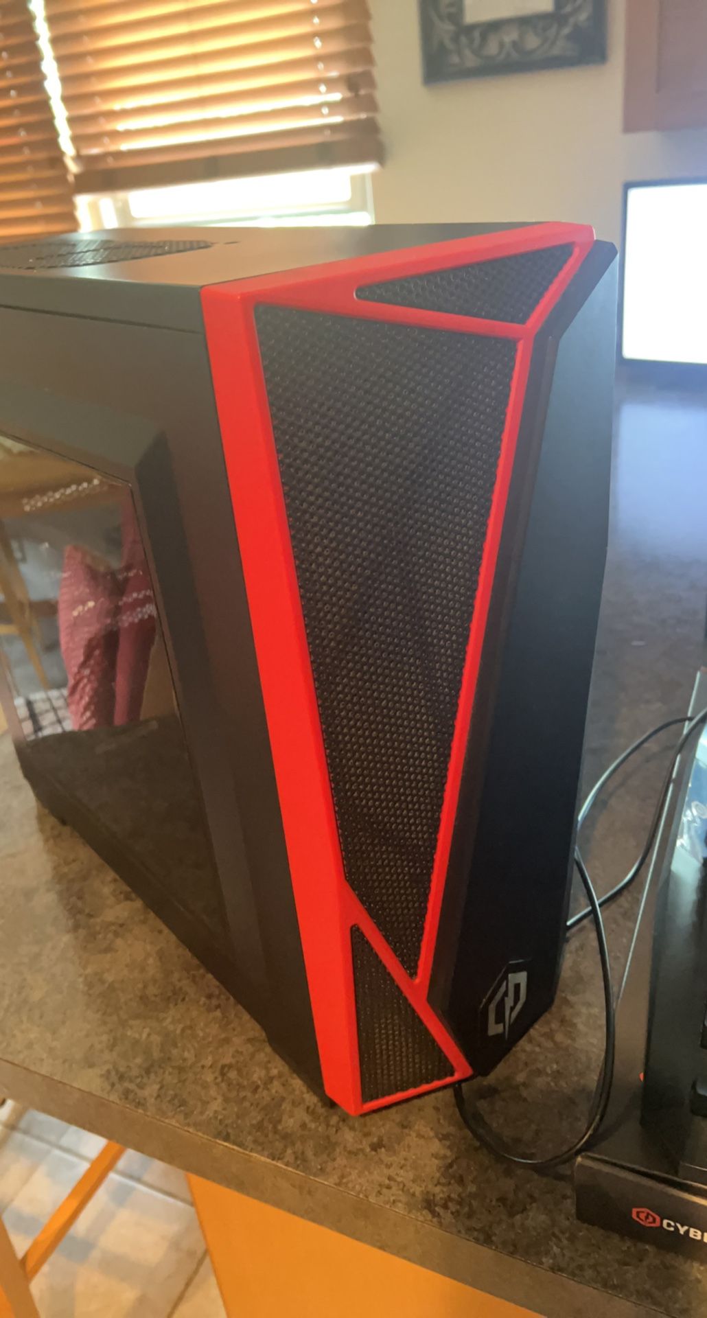 CYBERPOWERPC Desktop Gaming PC with keyboard, wireless mouse and ...