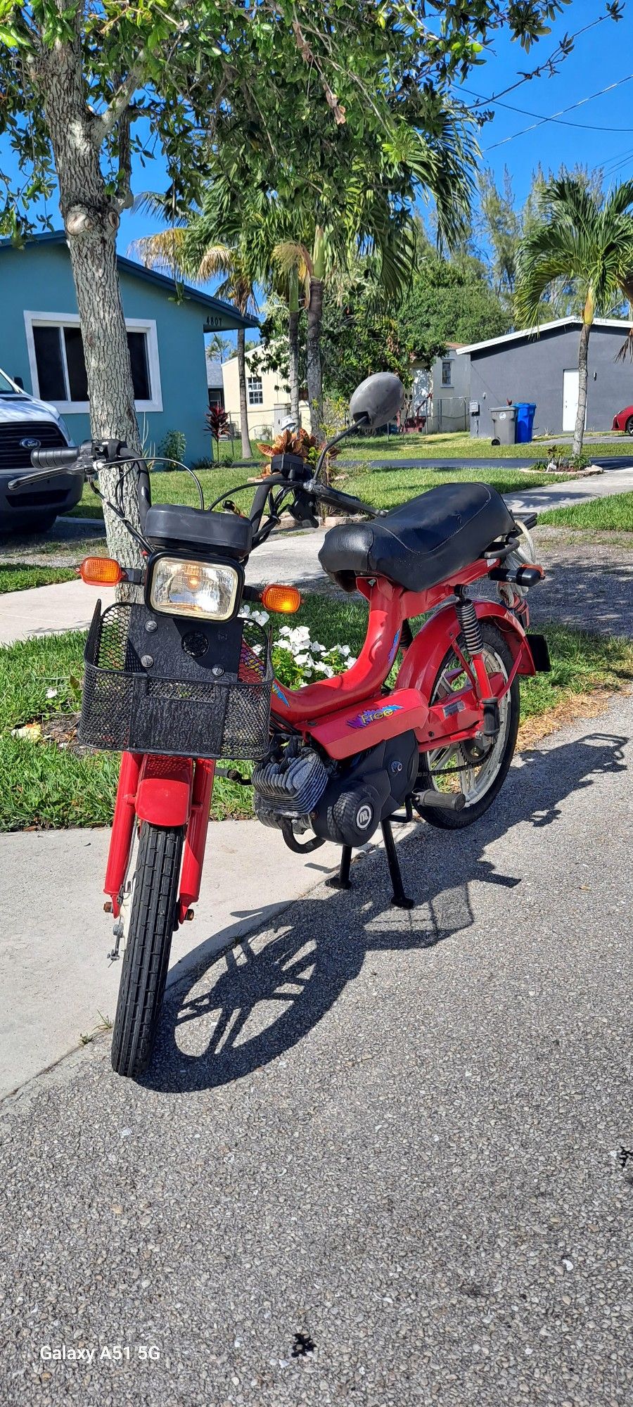 Indian 50cc Yumbo Antique Moped Scooter 2 Stroke for Sale in Hollywood ...