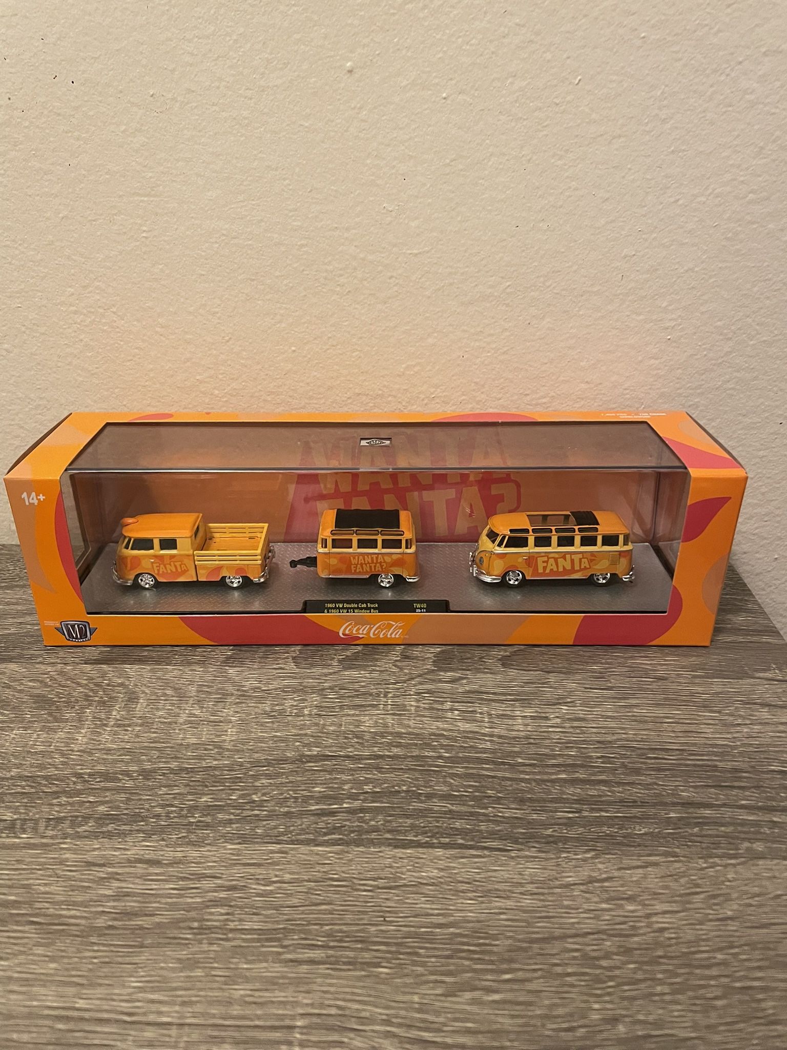 M2 Vw Van Combi 1:64 Scale Car Set for Sale in Lincoln Acres, CA - OfferUp