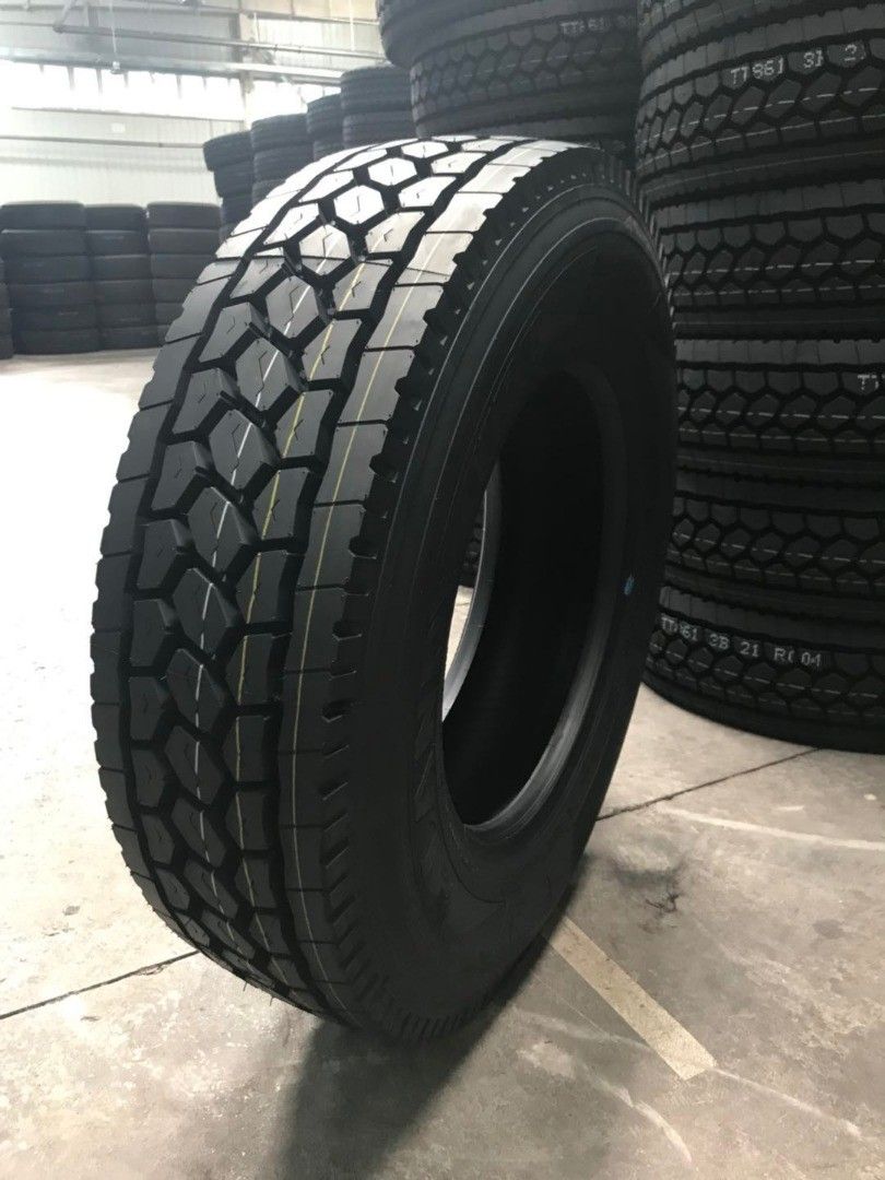 Semi Truck Tire 11r22.5 295/75/22.5 255/70/ 22.5 for Sale in Boca Raton, FL - OfferUp
