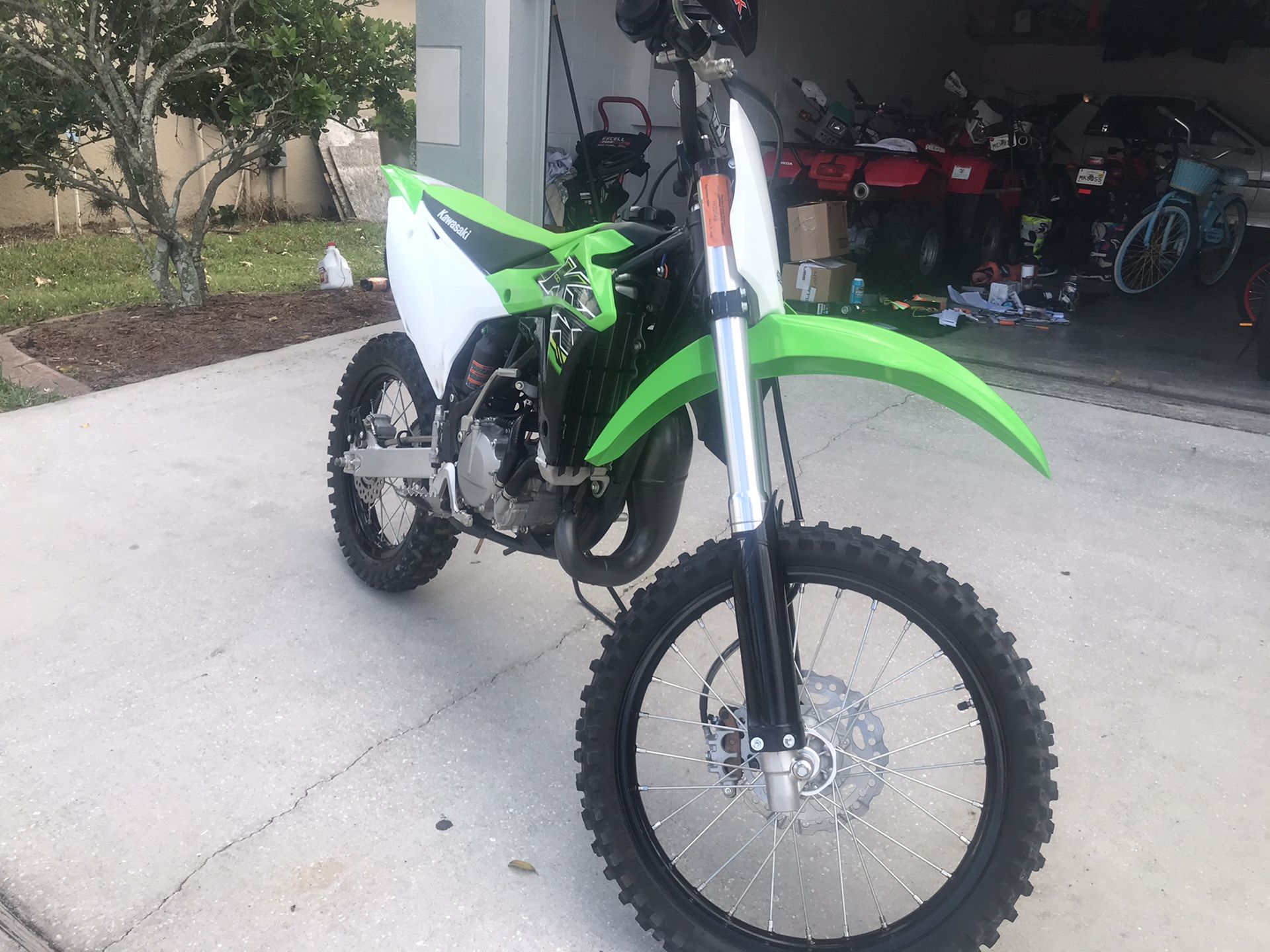 2019 kawasaki kx 100 for Sale in Kissimmee, FL - OfferUp