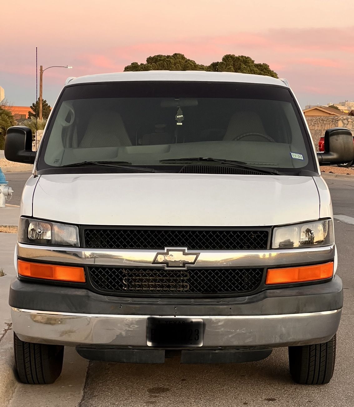 2006 Chevy Express 3500 6.0L Gas for Sale in El Paso, TX - OfferUp