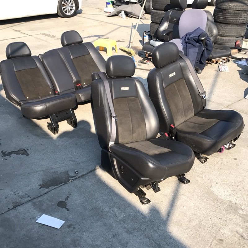 Chevrolet Trailblazer SS Leather/Suede Seats Complete Set for Sale in ...
