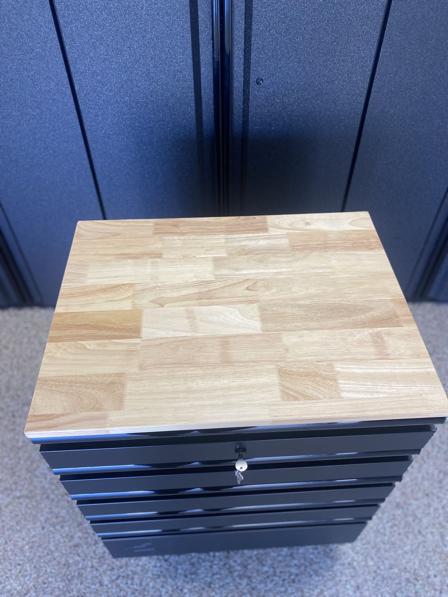 Husky Heavy Duty 18 Gauge Steel 5-Drawer Garage Base Cabinet for Sale ...