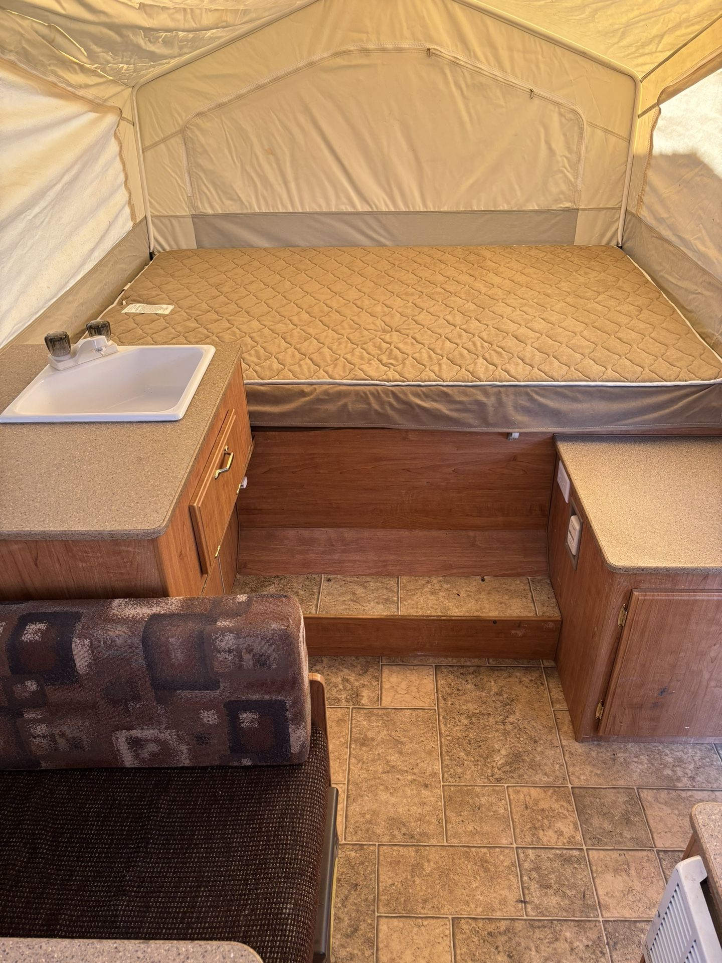 2009 Rockwood Pull pop-up camper tent for Sale in Phoenix, AZ - OfferUp