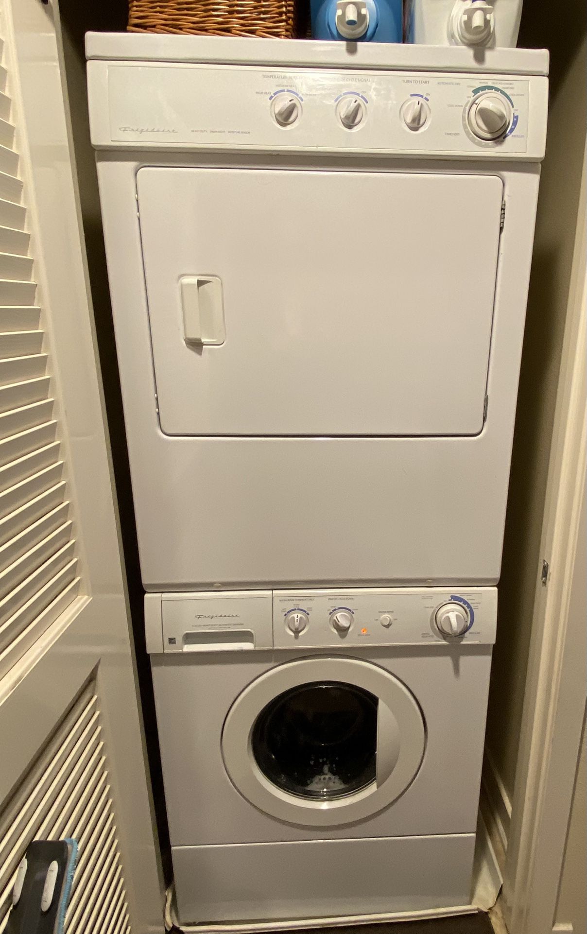 In San Marcos - Used Frigidaire Washer/gas Dryer Stackable Unit for ...