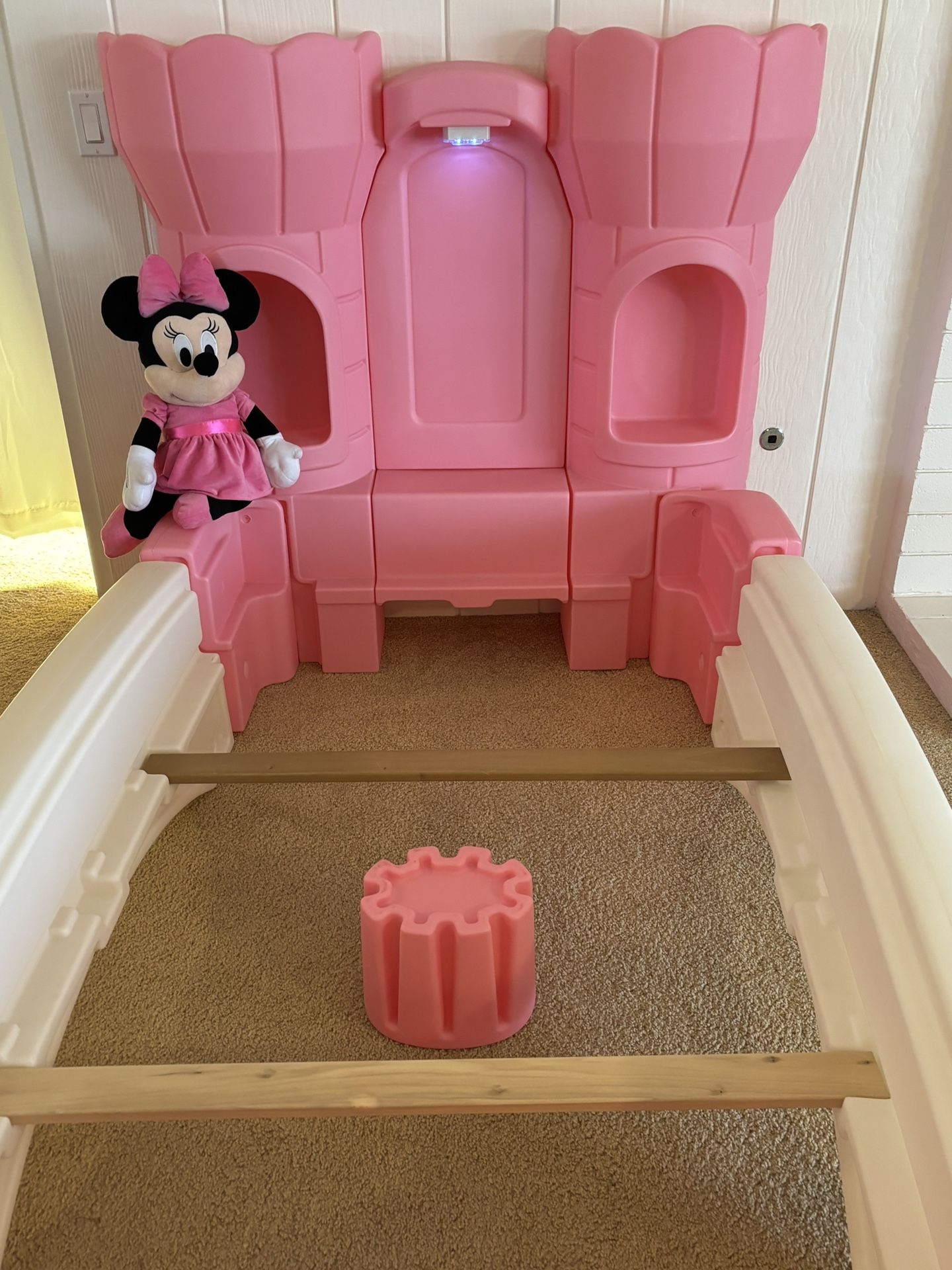 Step2 Princess Palace bed for Sale in Spring Valley CA OfferUp