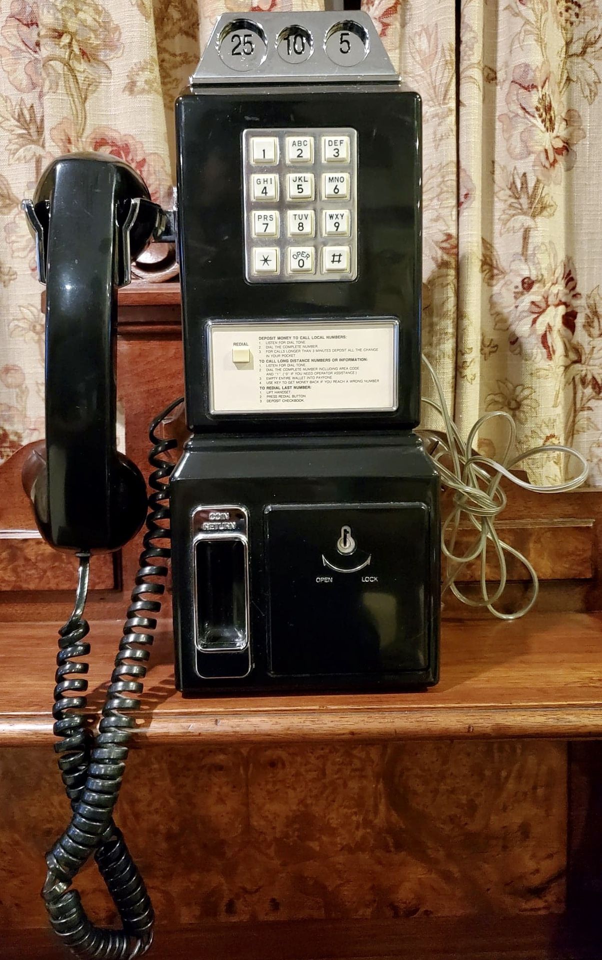 Teleconcepts Wall Telephone & Bank Classic Pay Phone for Sale in ...
