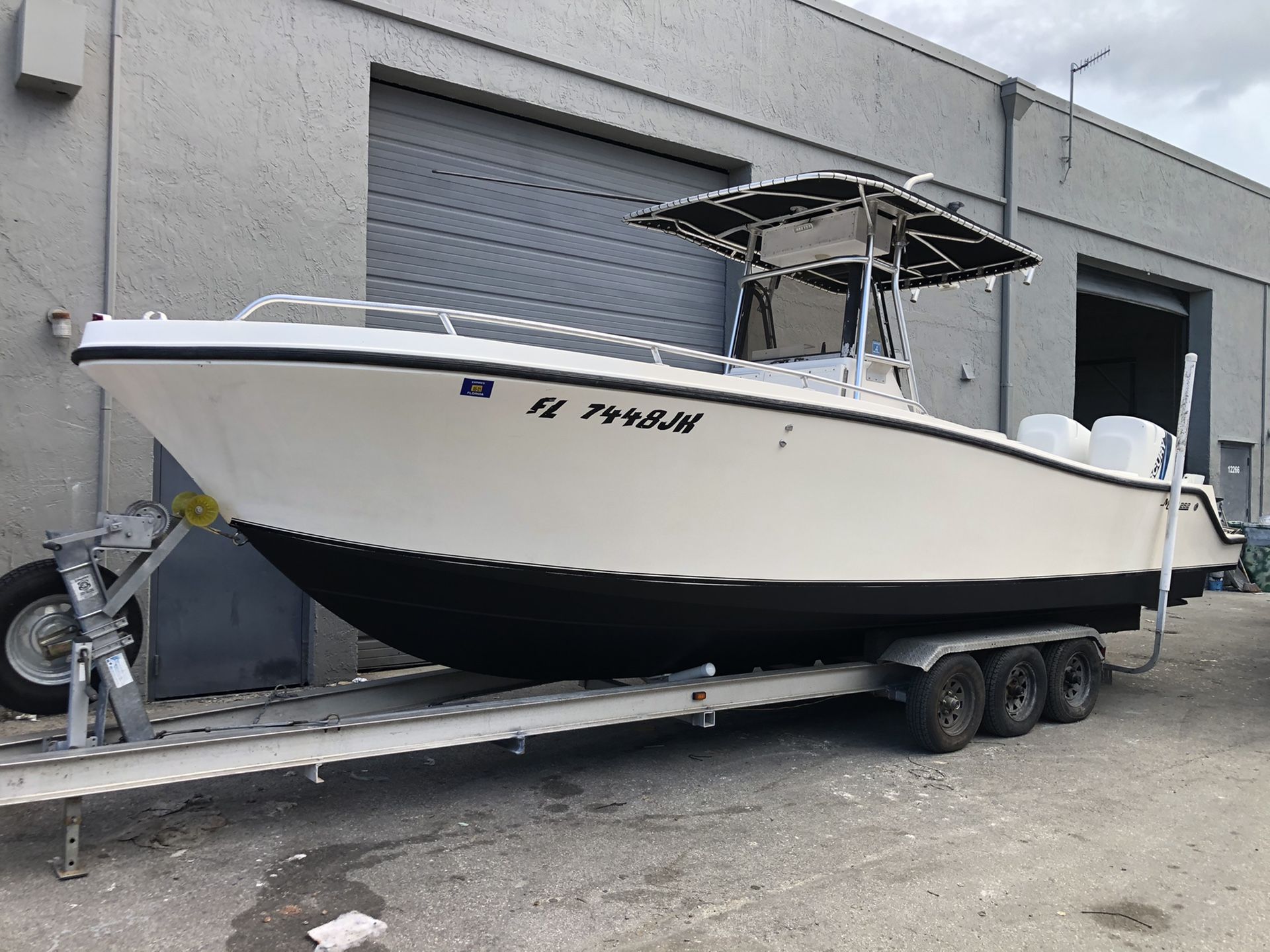 Mako 262 w/ twin Merc Optimax 225hp for Sale in Miami, FL - OfferUp