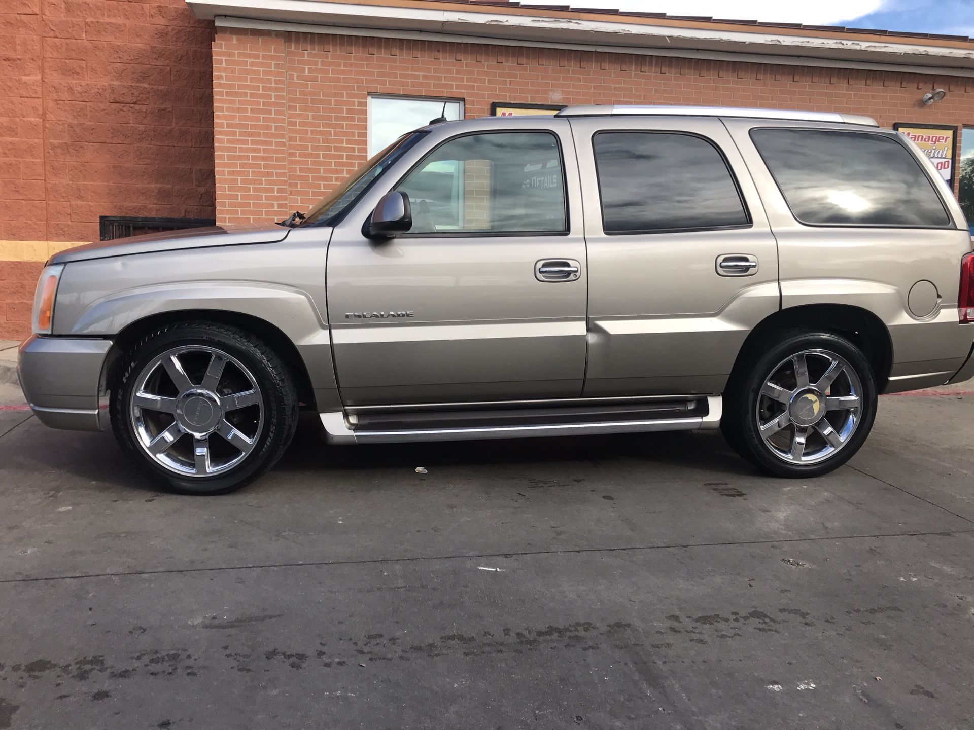 Cadillac Escalade 2002 22s