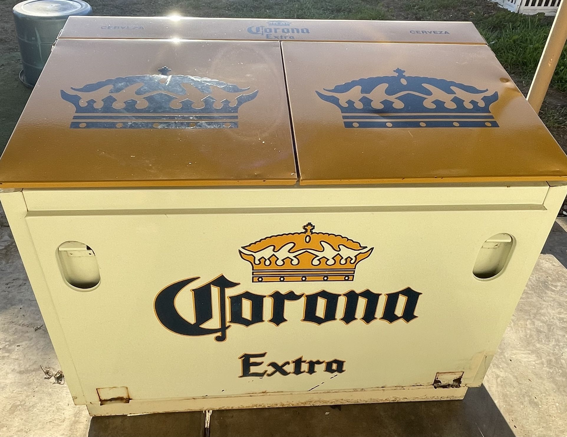 Corona Extra - Double lid ice chest for Sale in Anaheim, CA - OfferUp