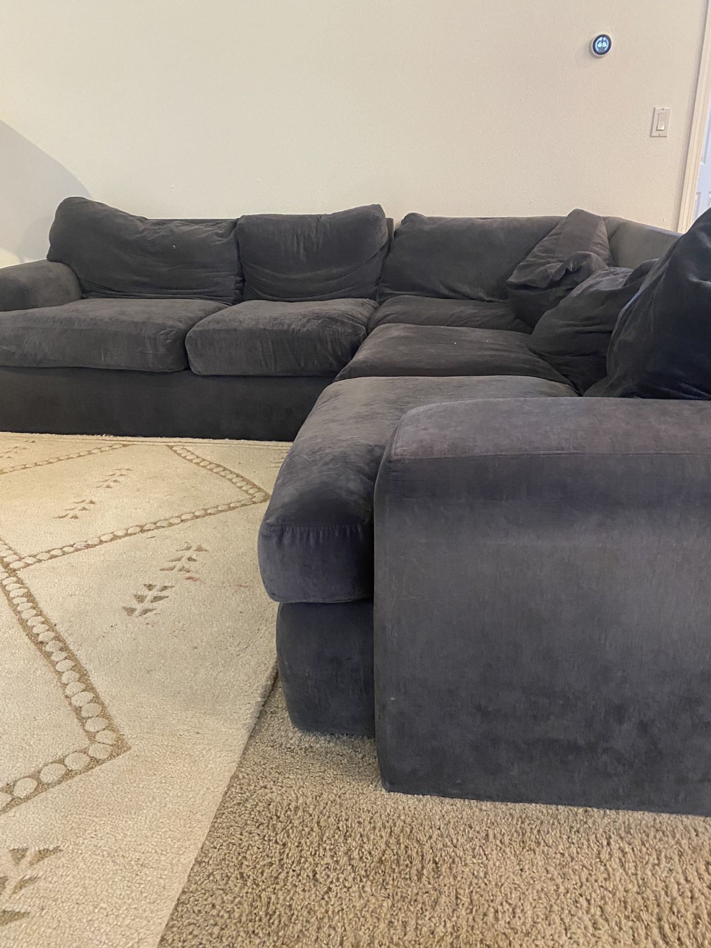 Dania Sectional Couch for Sale in Sherwood, OR - OfferUp