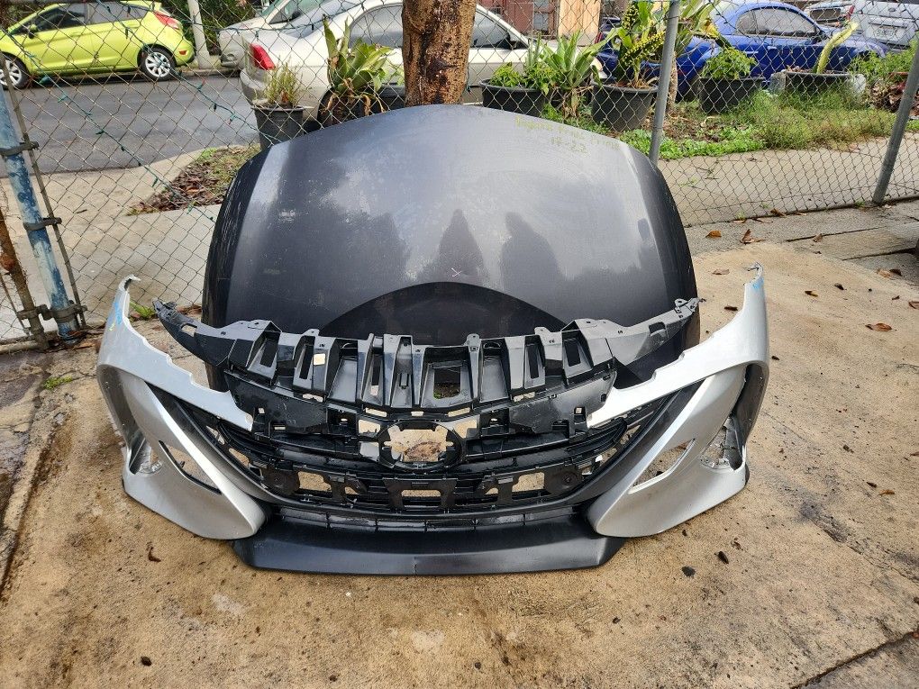 2017-2022 TOYOTA PRIUS PRIME FRONT BUMPER + HOOD OEM for Sale in ...