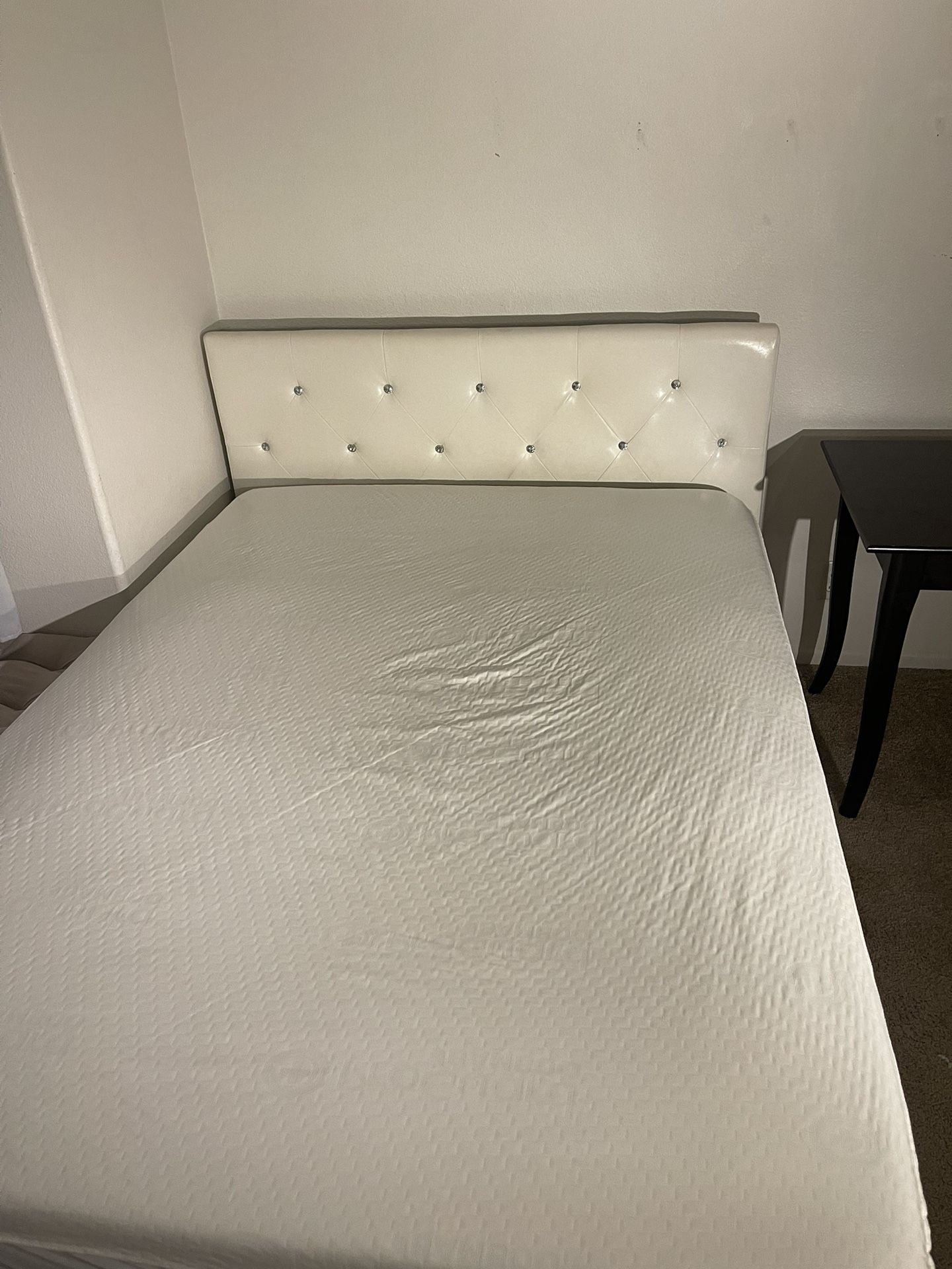 Beautiful Full Size Bed Frame With Amazing Mattress for Sale in San ...