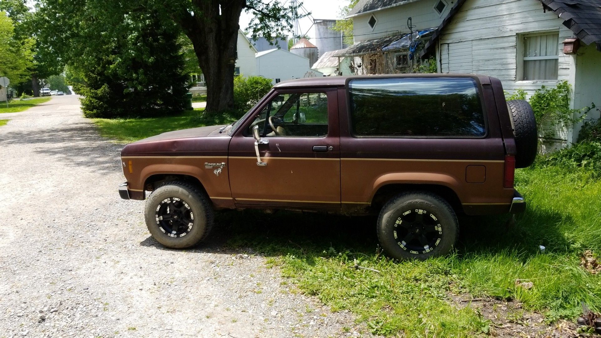 86 bronco 2 for Sale in Walton, IN - OfferUp
