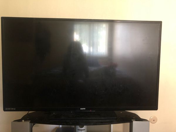 How to open the back of a 32 inch sanyo flat screen tv - upotnut