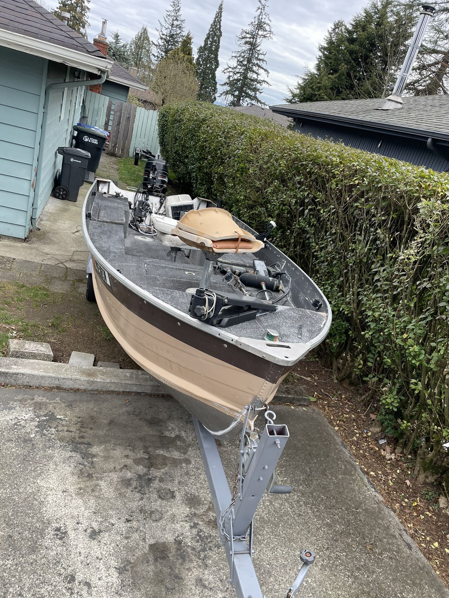 1985 SYLAN SUPER SNAPPER 16ft Fishing Boat W/ Mercury Motor for Sale in ...