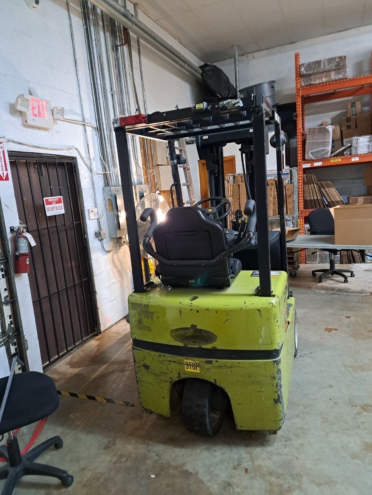 Clark TMG-15S Electric Forklift Includes Charger (Battery Not Working ...
