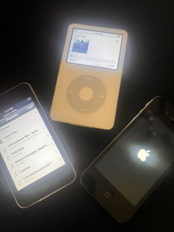 Two CLASSIC iPods ( iPod 3G 2004, iPod Touch) CLASSIC iPod Shuffle, And ...