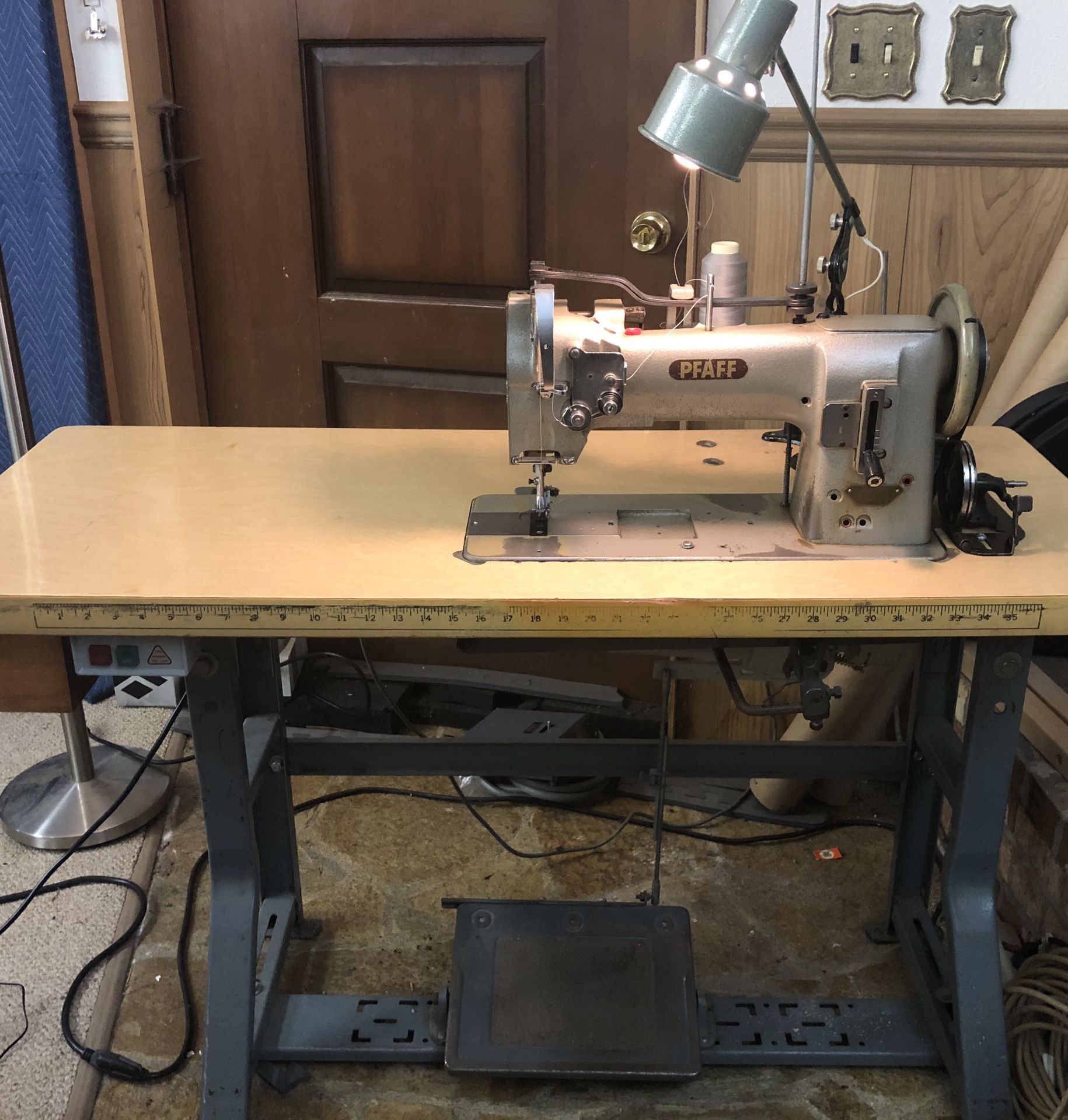 PFAFF 145 H3 Industrial Walking Foot Leather Upholstery Sewing Machine for Sale in Covington, WA ...